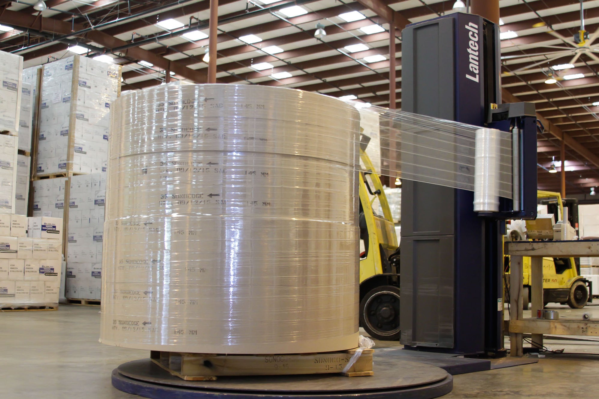 20" x 120 ga x 5000' Titanium Heavy Containment Force Machine Film, AP ...